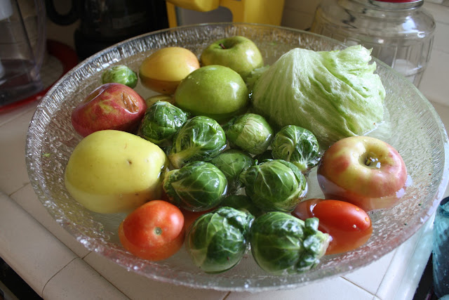 Sunny Simple Life: Homemade Fruit and Vegetable Wash